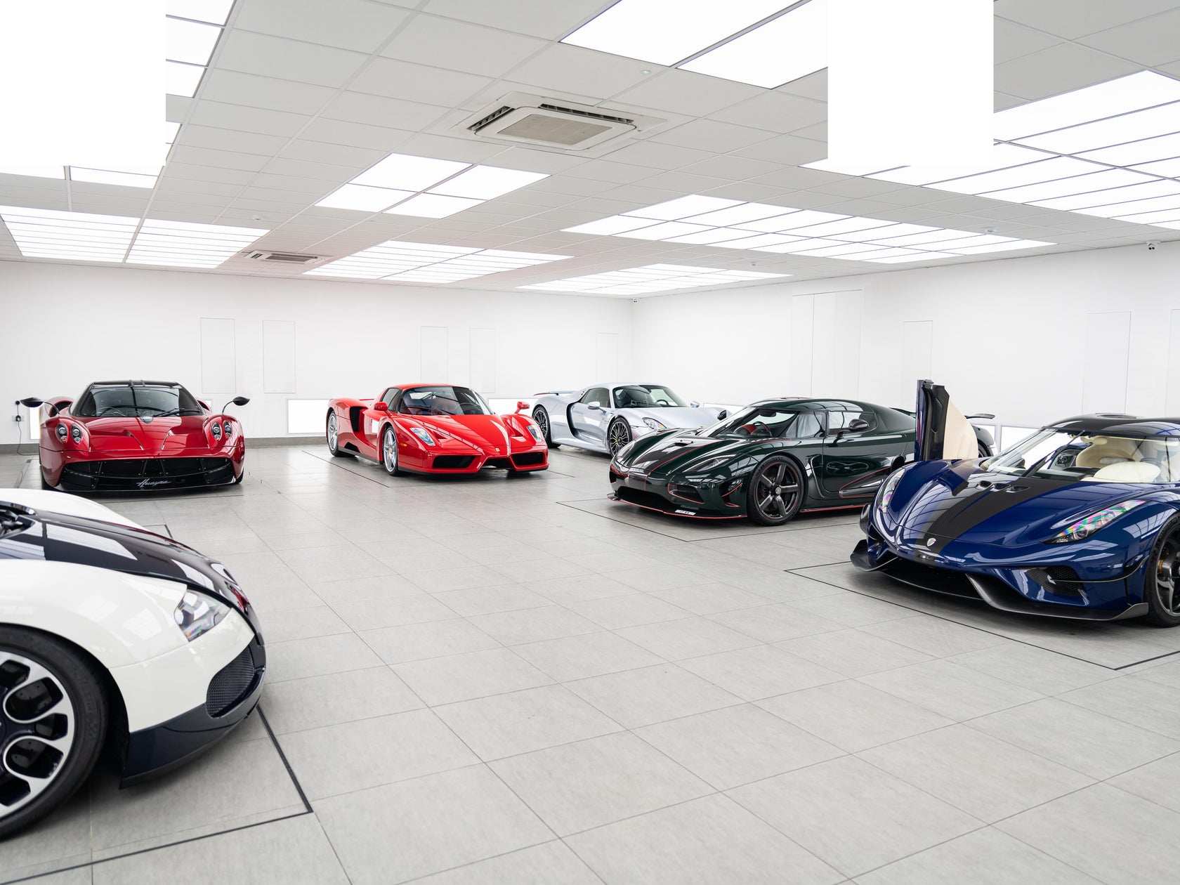 Distributors – The Topaz Shop